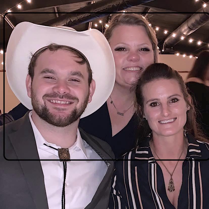 Angie World – Coffee Addict, Self Admitted Nerd and Glitter Fan